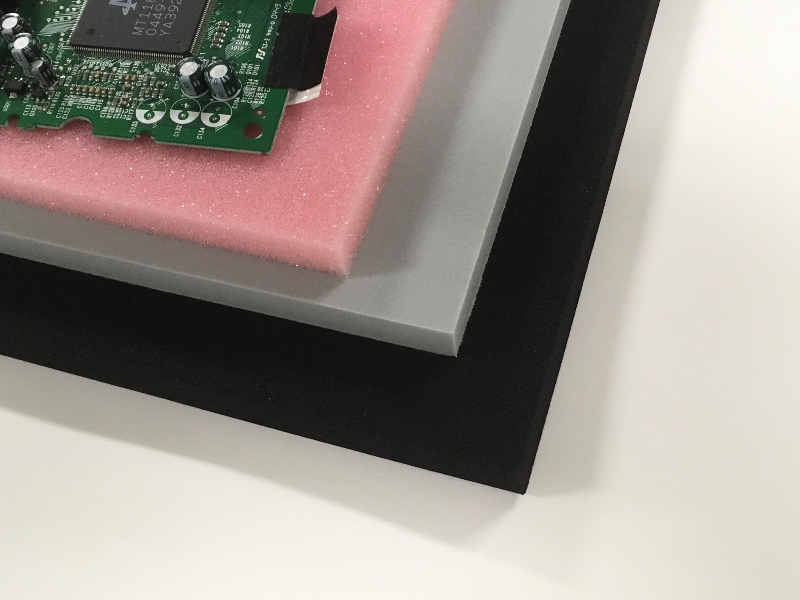 Vật liệu đóng gói thiết bị điện tử - INOAC POLYMER VIỆT NAM